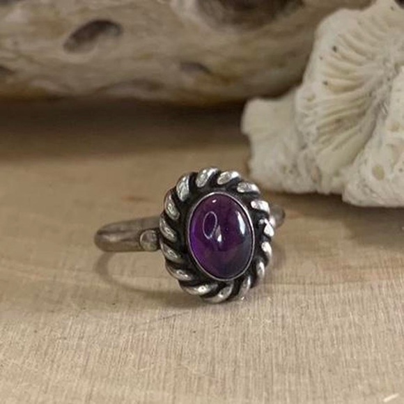 Jewelry | Vintage Southwestern 925 Silver Dark Purple Ring Sz 6 | Poshmark
